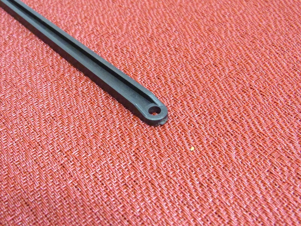 Vintage Associated RC10B3 B3 Factory Team Carbon Battery Hold Down ...