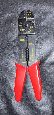 MULTI-PURPOSE TOOL w/ INDICATORS Wire Stripper Cutter Crimper Slightly ...
