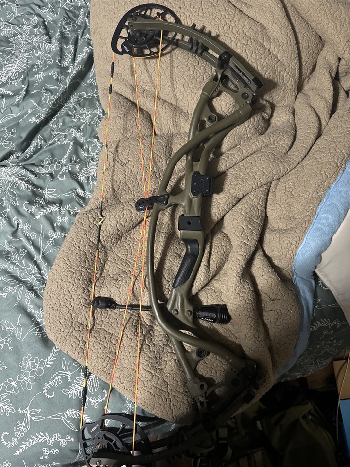 2021 Hoyt Carbon Rx-5 Ultra Widened RH #60-70 27-30” Very Clean | eBay