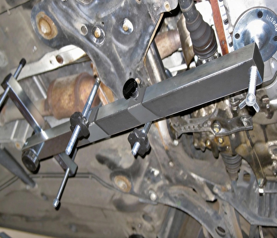 Engine & Gearbox Transmission Support Beam Tool For Under Vehicle ...
