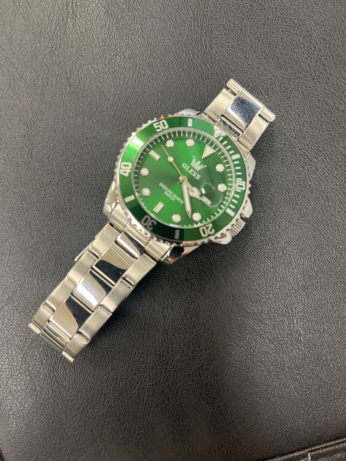 OLEVS Dazzling Men 5885G Green Dial Silver Tone Quartz 43mm Watch 8 1/2 ...