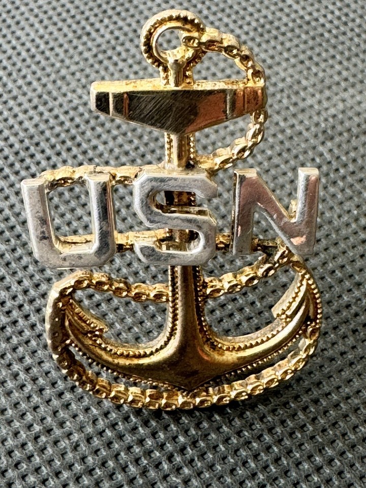 WW2 US Navy Chief Petty Officer CPO Cap Hat Badge STERLING Full Size ...