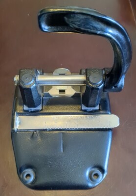 Martin Yale 3275B Master Two Hole Paper Punch, Pre-set to Punch 2-9/32 ...