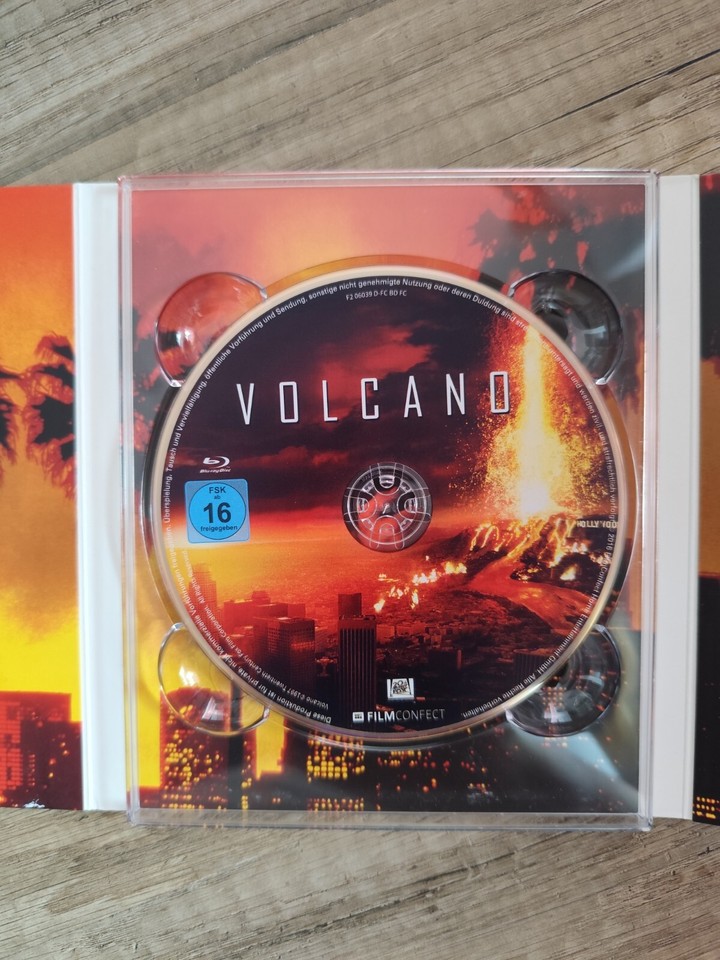Volcano - Blu-Ray - 3D Lenticular Cover - Tommy Lee Jones - sehr guter ...