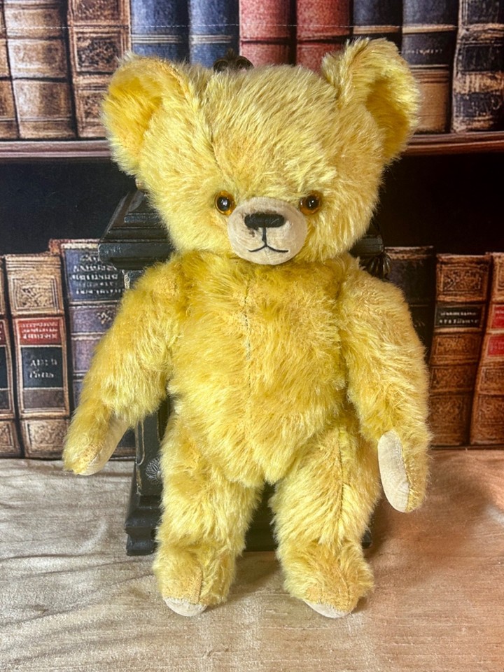 LOT OF TWO 13” GOLD MOHAIR ANTIQUE 1940s TEDDY BEARS - KNICKERBOCKER ...
