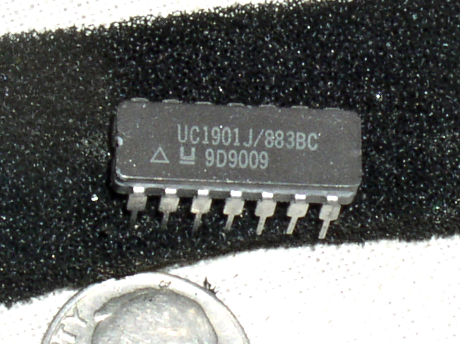 1 UNITRODE UC1901 UC1901J/883BC MIL MILITARY ISOLATED FEEDBACK LOOP ...