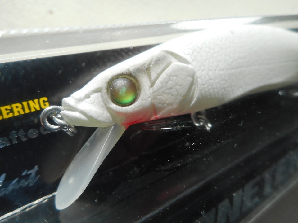 JDM Megabass Vision OneTen 110 Suspending Jerkbait Lure - RARE White ...