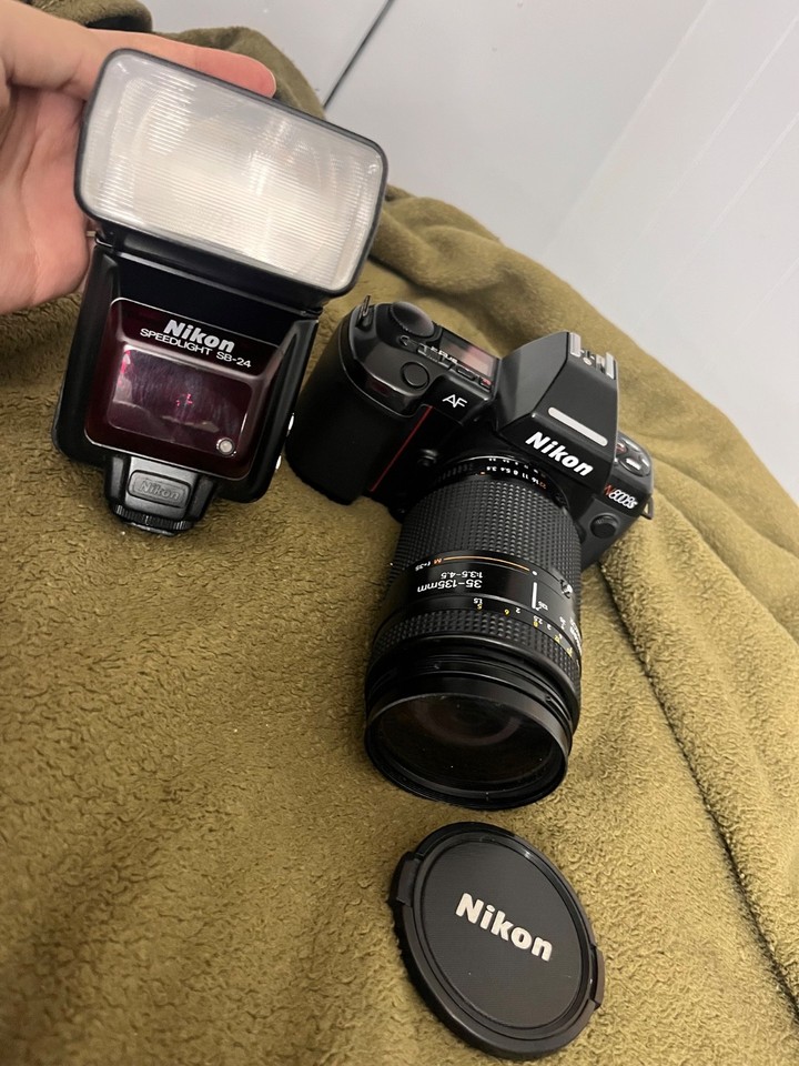 * USED * Nikon N8008S 35mm Film Camera with AF Nikkor 35-135mm Lens | eBay