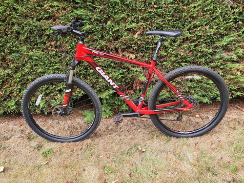 Giant Talon 4 Mountain Bike, large frame, 27.5 inch wheels, 24 gears ...
