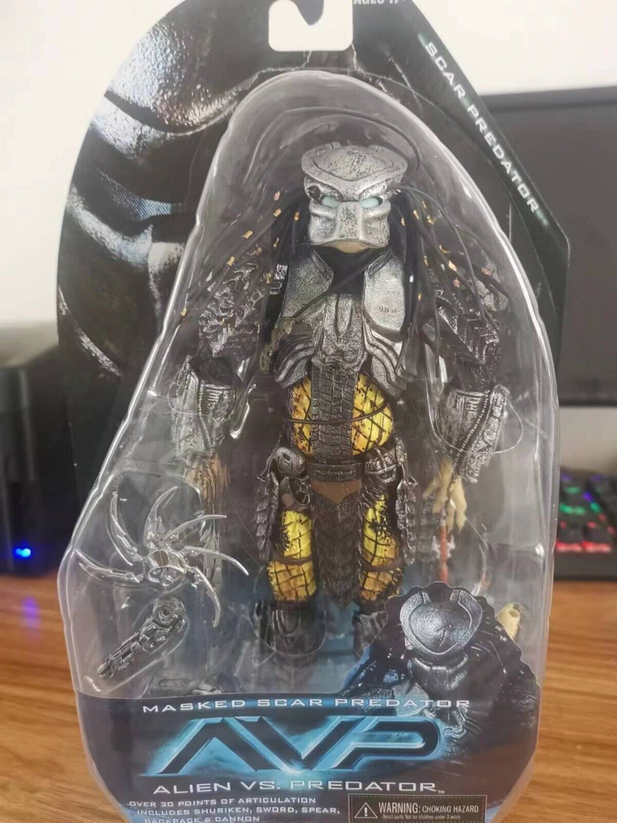 NECA 7"Alien VS. Predator Masked Scar Predator Action Figure Model ...