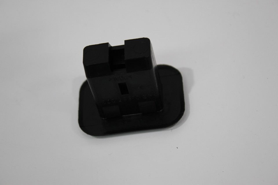 Audi A4 8E B6 Rear Seat Base Bench Fixing Point Grommet 4B0886373 | eBay UK