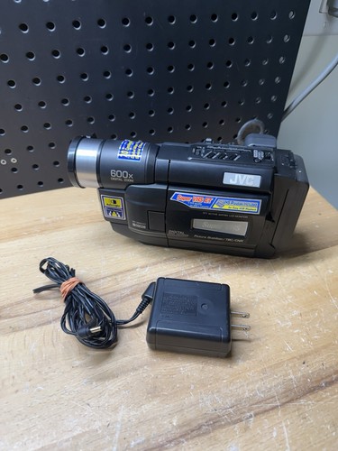 (S) JVC Compact VHS Camcorder GR-SXM240U Super VHS 600X Digital Zoom ...