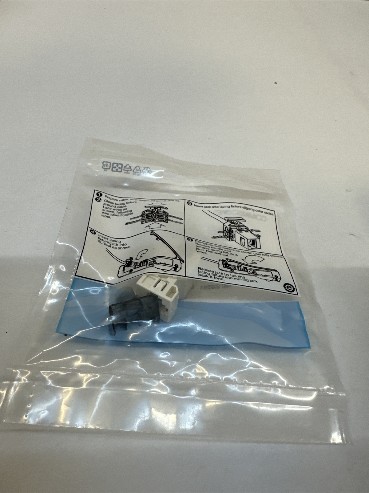 CommScope UNJ600-262 Uniprise Ethernet RJ-45 Cat 6 Modular Jack - White ...