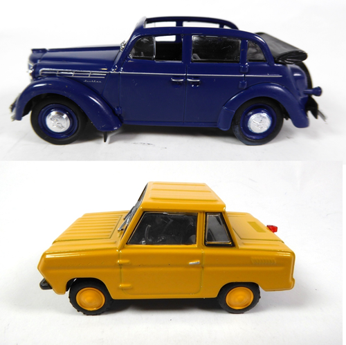 Set of 2 Model Cars from USSR Moskvitch 400 + SMZ Cyclecar 1:43 Ixo ...