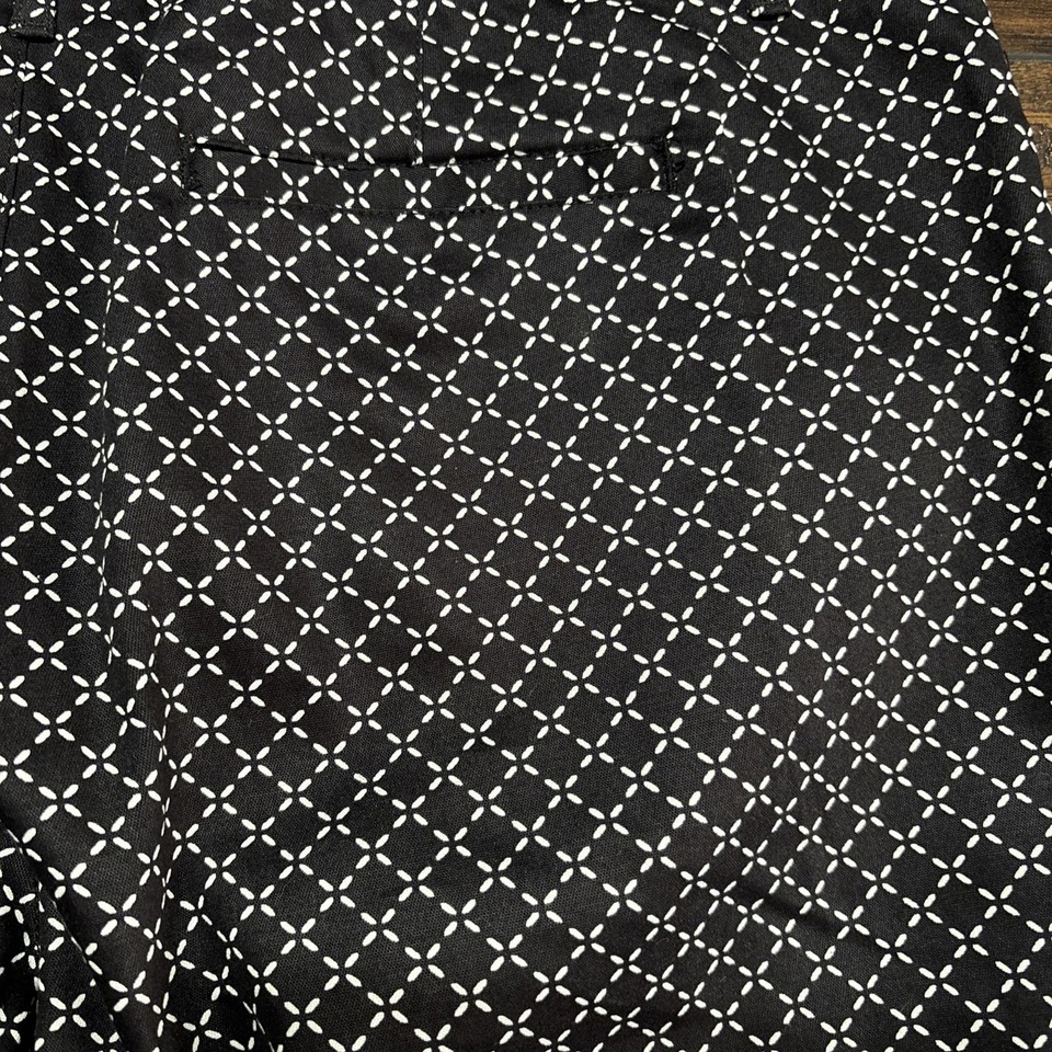 St. John's Bay Women's Capri Pants - Black Geometric, High-Rise - Size ...