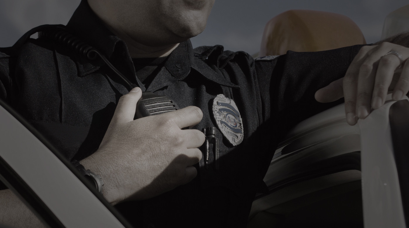 The Police Mic Clip Tactical Portable Radio for Uniforms or Bullet ...