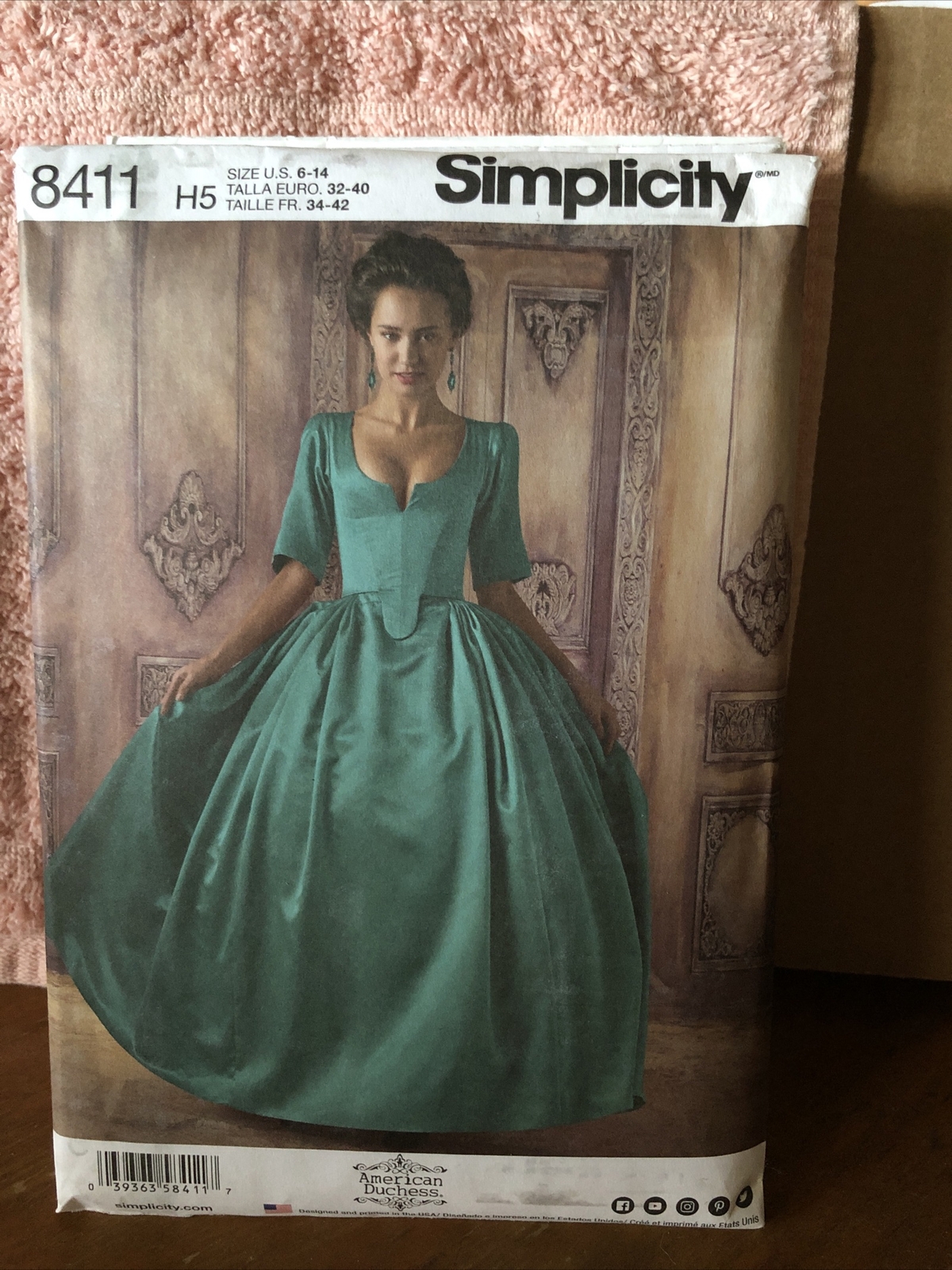 SIMPLICITY PATTERN 8411 DRESS OUTLANDER COSTUME MISSES SIZES 6 8 10 12 ...