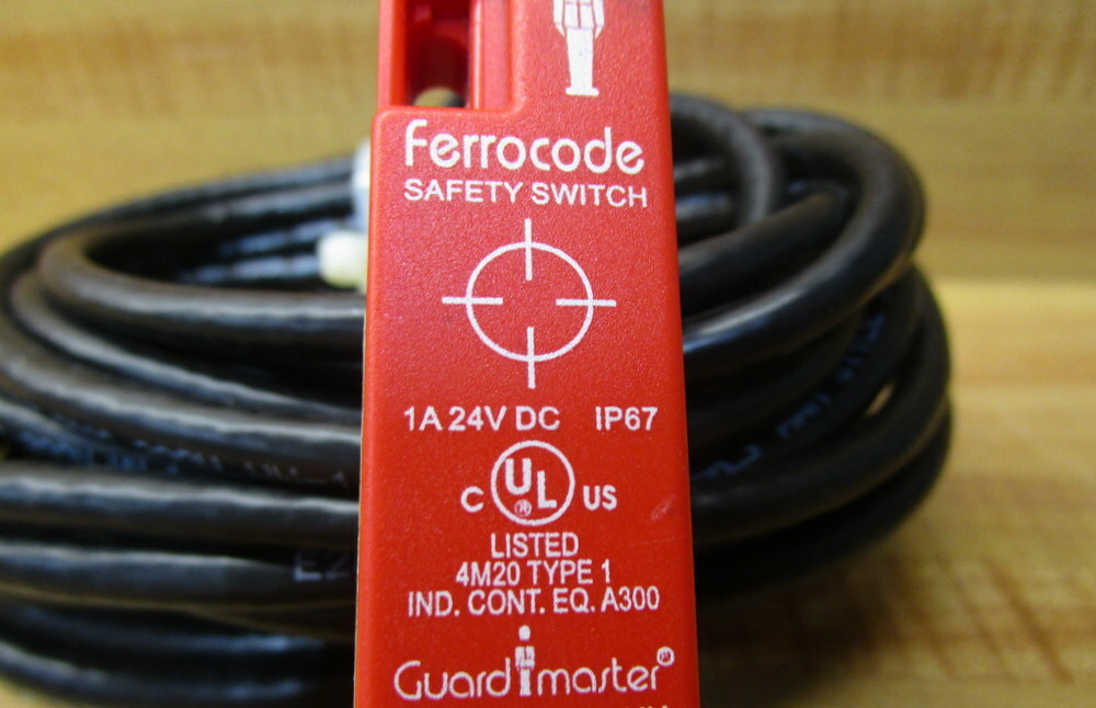 Guard Master 440N-C02076 Safety Switch 440NC02076 | eBay