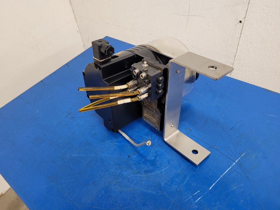 Lincoln Automatic Lubrication QuickLub Grease Pump P31131411110 24VDC ...