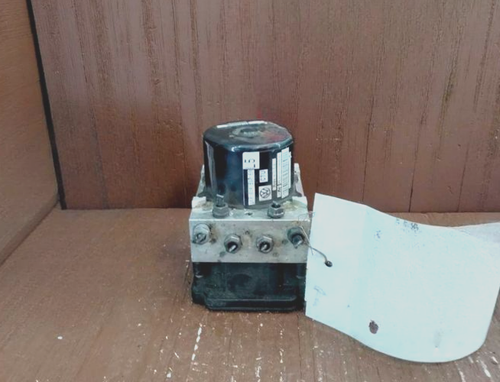 2013-2015 Volkswagen Passat ABS Anti-Lock Brake Pump Control Module ...