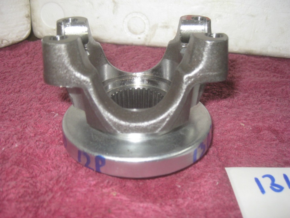 NEW 12 BOLT CHEVY CAR PINION YOKE 1310 CAMARO CHEVELLE SS POSI TRACTION ...