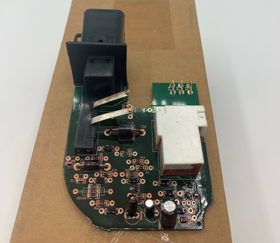 2007-2014 Chevy Suburban Express Van Windshield Wiper Pulse Module ...