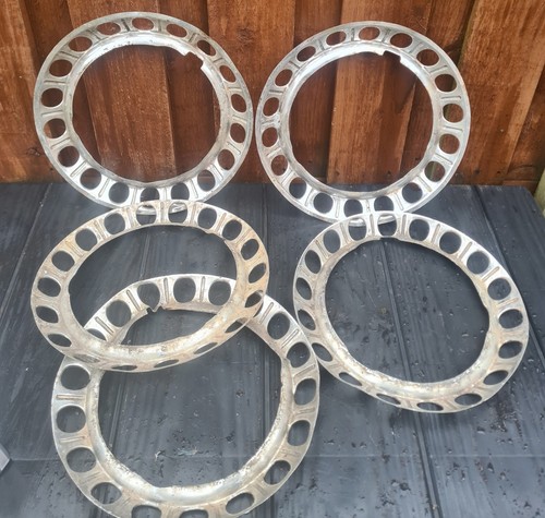 Austin Morris Mini Classic Original Wheel Trims x 7 5 & 2 circle ...