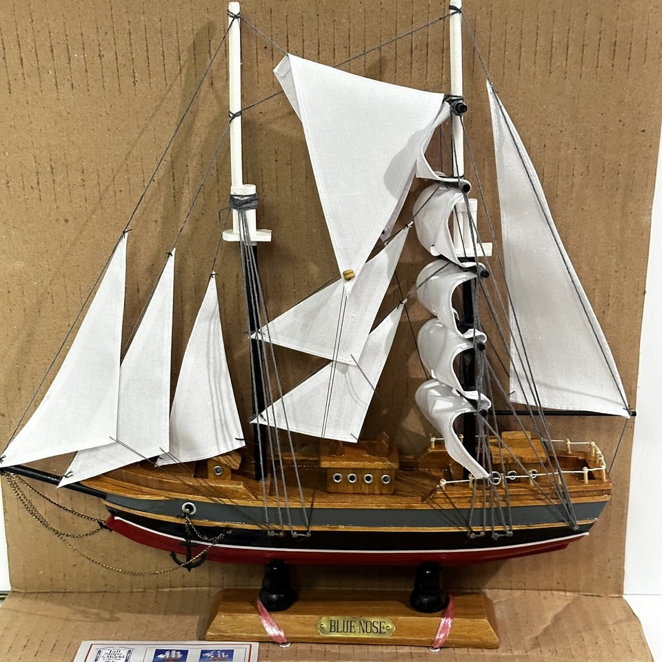 Vintage "The Blue Nose" Ship Wooden Model 15 1/2" Tall Heritage Mint ...