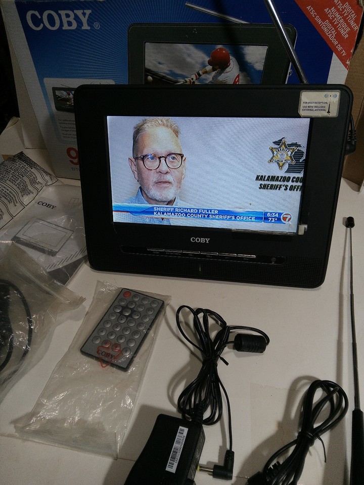 COBY Portable Digital LCD TV TFTV992 Lightly Used in Excellent ...