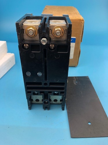 Cutler Hammer CC2200 200 Amp 2 Pole Circuit Breaker Eaton CC 240V 200A ...