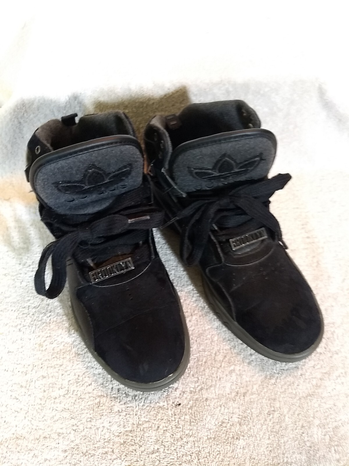 Adidas Mens Roundhouse Mid 2.0 Black Shoes, Size: 9 … - Gem
