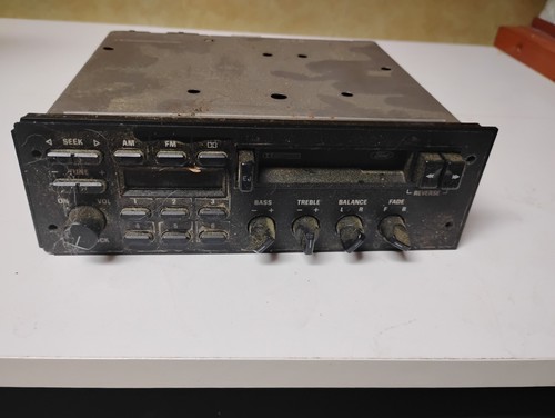 OEM 1989-1992 Ford Bronco II 2.9L Audio Equipment Radio Am-fm-cassette ...