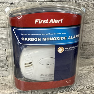 First Alert Battery Operated CO400 Carbon Monoxide Alarm Detector New ...