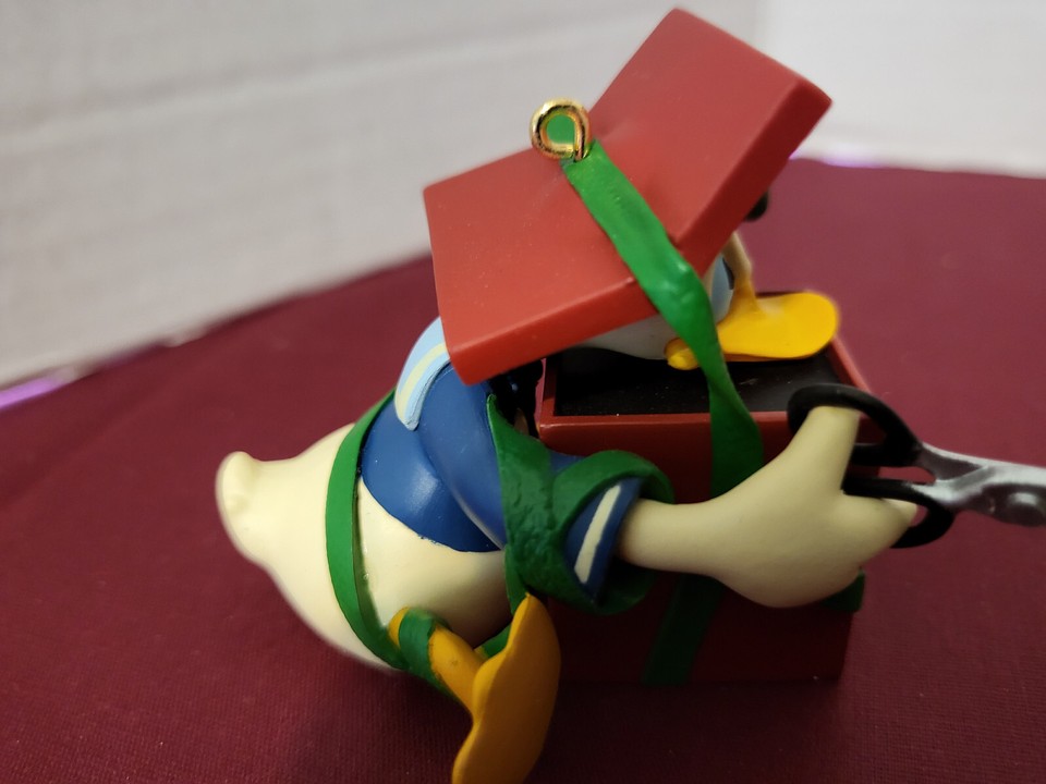 hallmark Donald's Suprising Gift christmas ornament Duck Disney 1997 | eBay