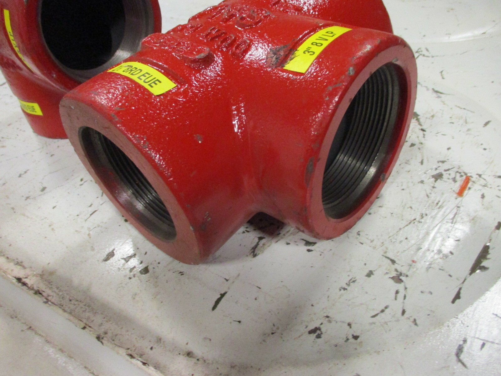 WNS 3000 WOG Oil Field Pumping Tee Fitting 3" 8V LP x 3" 8V LP x 2-1/2 ...