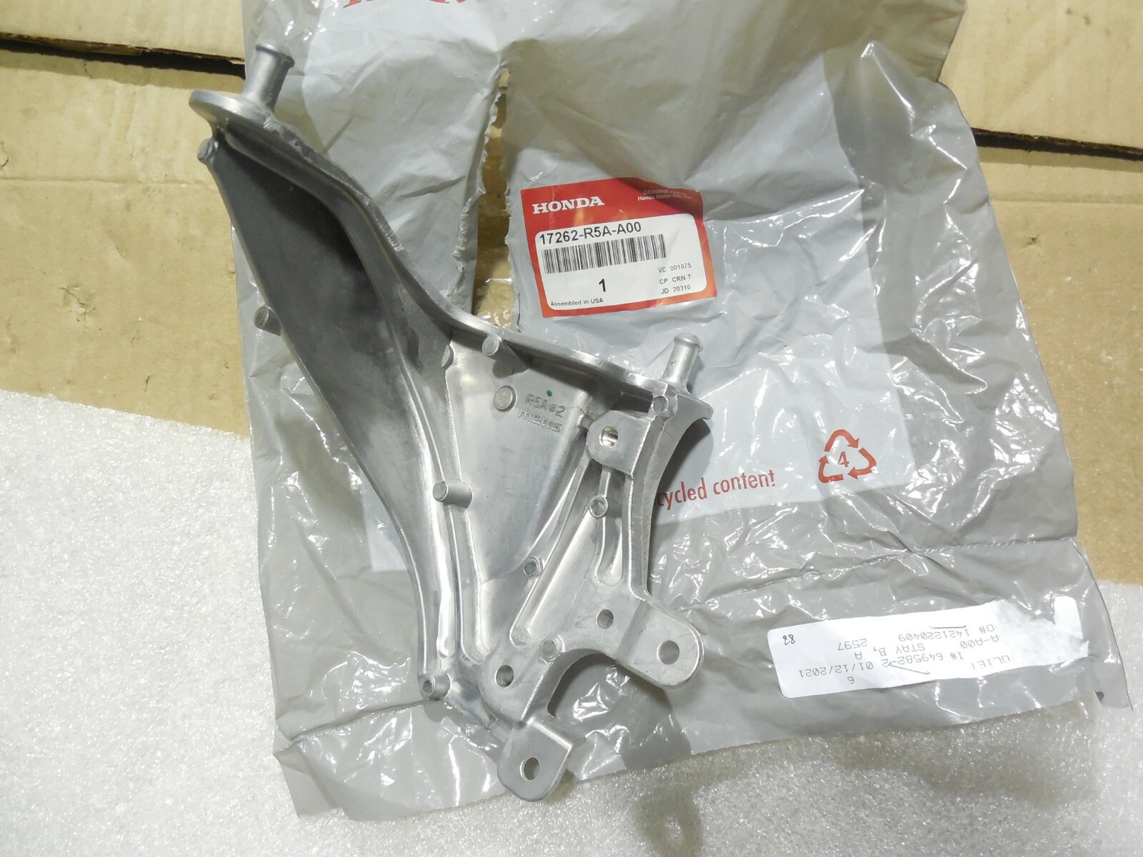 2012-2013-2014 HONDA CR-V CRV AIR CLEANER BOX MOUNT BRACKET 17262-R5A ...