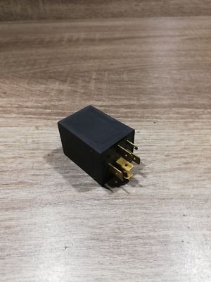 VW Relay Control Module Unit 90069864 | eBay