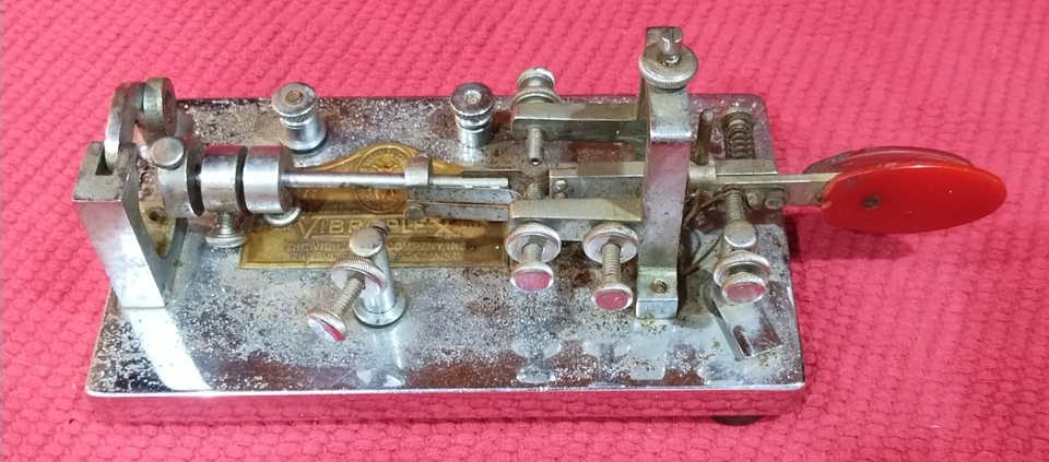 Genuine Vibroplex Bug Deluxe Key Telegraph VINTAGE BEAUTIFUL BADGE | eBay