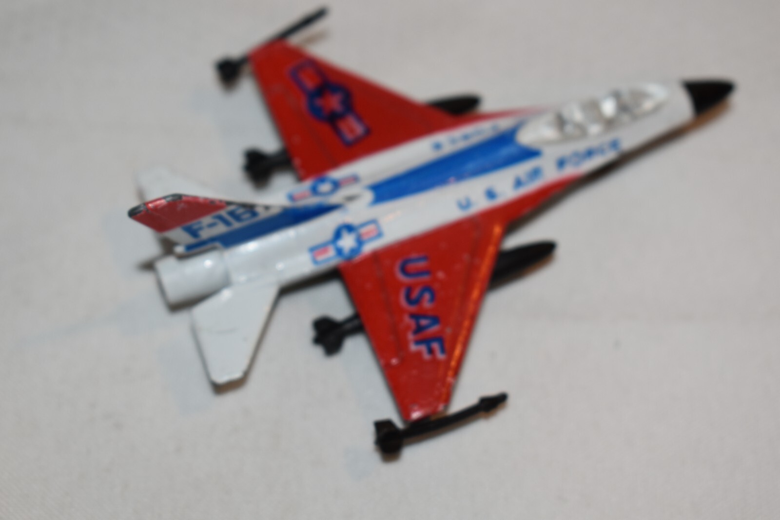 General Dynamics White USAF F-16 | eBay