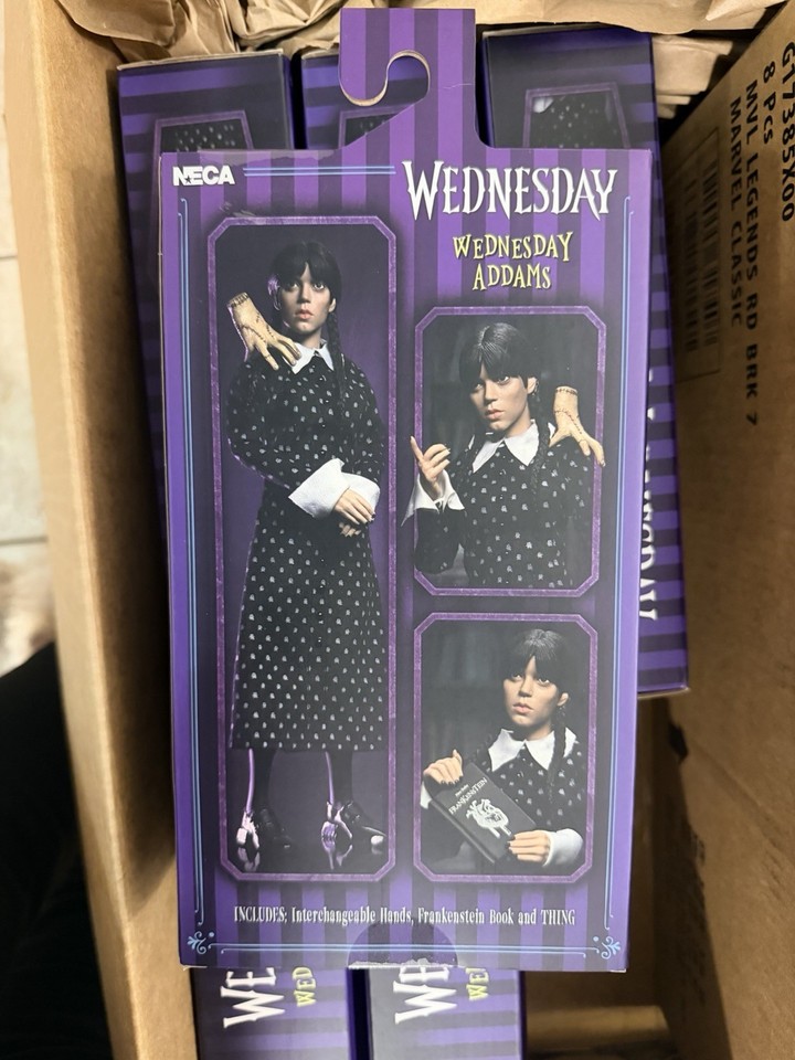 NECA Wednesday The Addams Family Wednesday Addams (Classic Dress ...