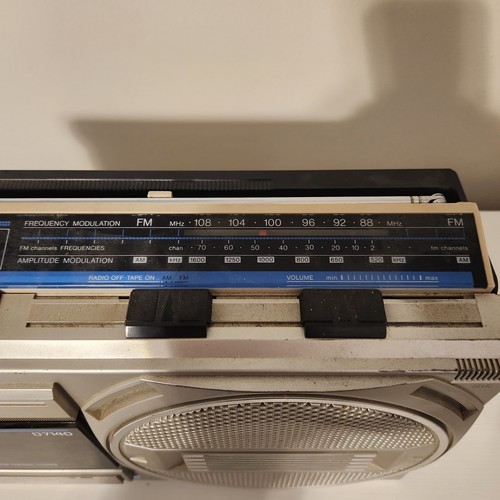 Vintage Magnavox D7140 Radio Cassette Player Boombox UNTESETED BH | eBay