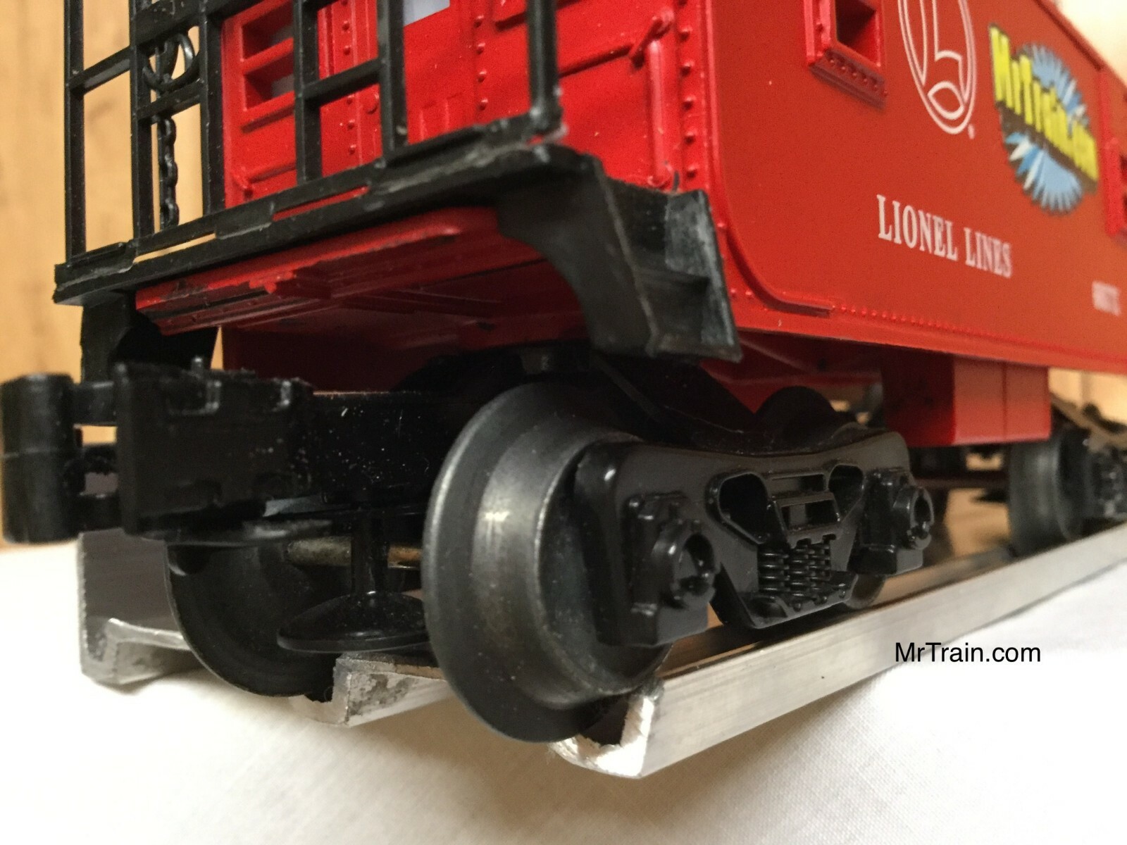 TRAIN SHELF with END CAPS - 24 inch - Wall Display - Model Railroad ...