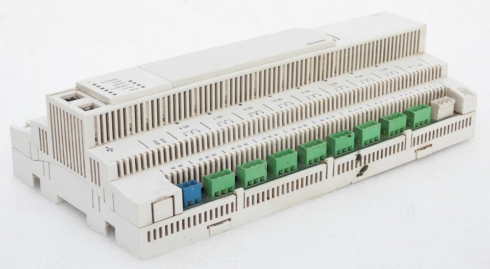 SIEMENS MODEL PXC36.D AUTOMATION STATION WITH 36 DATA POINT LON ...