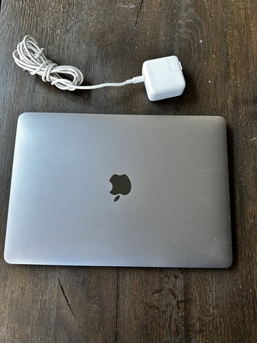 Apple macbook air 13” a2337 laptop 8-core, M1 Chip, 256 SSD Space Grey ...