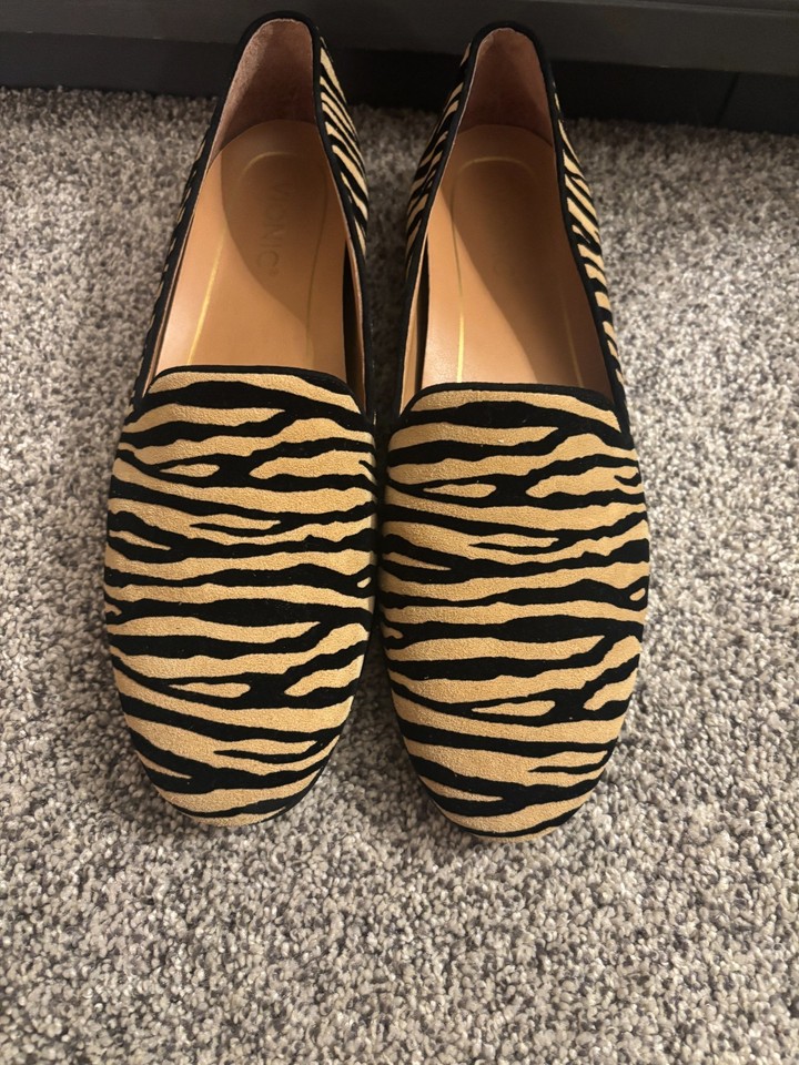 Vionic Women's Willa Tiger Print Slip On Loafer Shoe, Size 9 New with ...