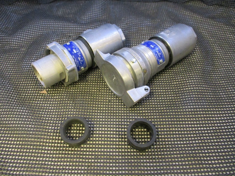 CROUSE HINDS APJ3485 & APR3465 30 AMP 3W 4P PLUG & CONNECTOR SET | eBay