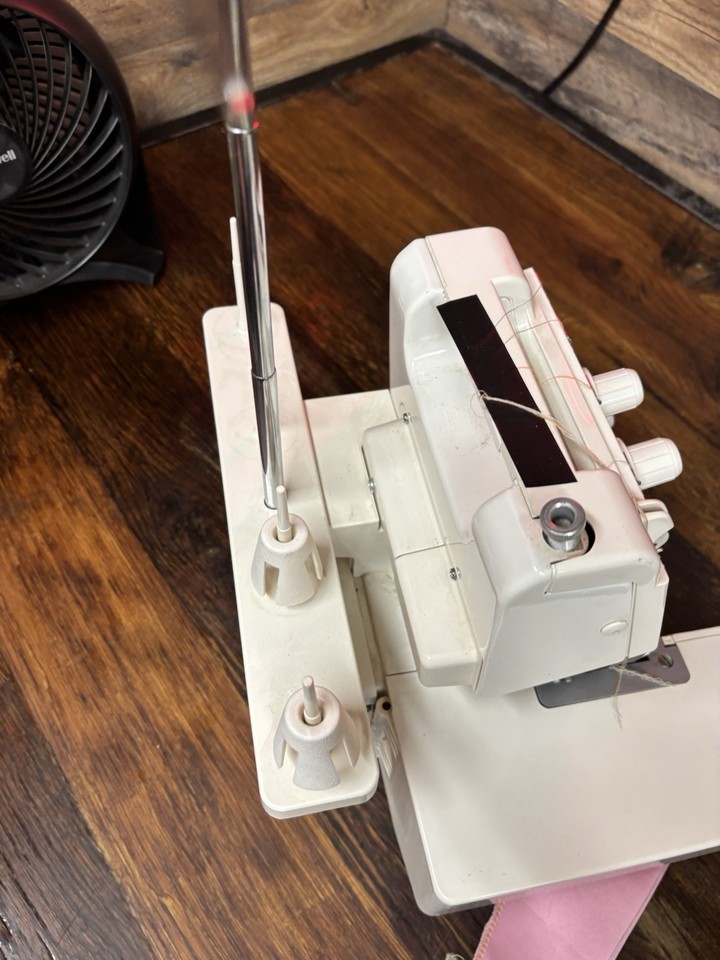 Brother 920D HOMELOCK Serger Sewing Machine in good condition | eBay