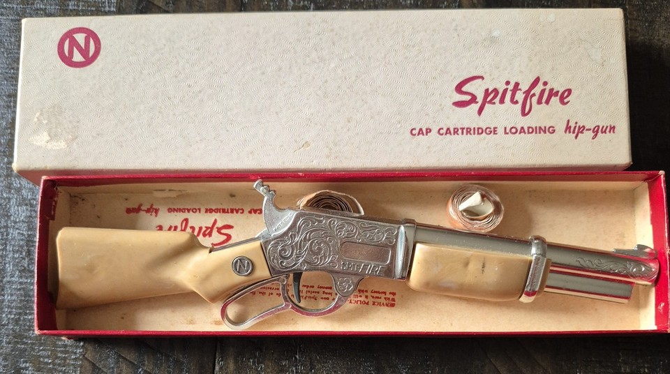 Vintage Spitfire Cap Cartridge Loading Hip Gun Toy w/ Box- Works ...