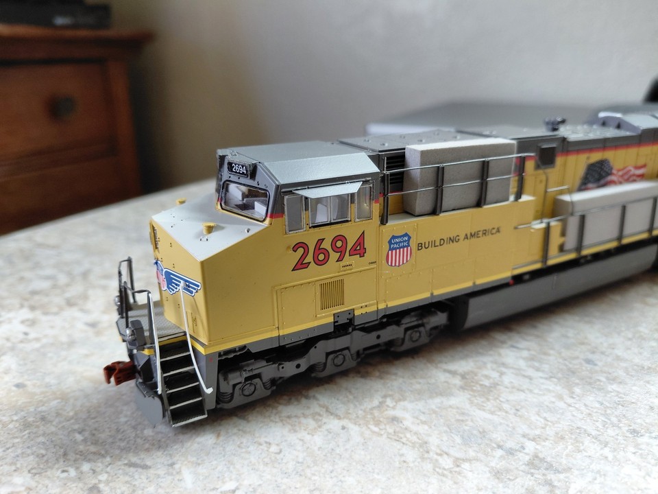 SCALETRAINS HO SCALE OPERATOR GE ET 44AC LOCOMOTIVE UNION PACIFIC ESU ...