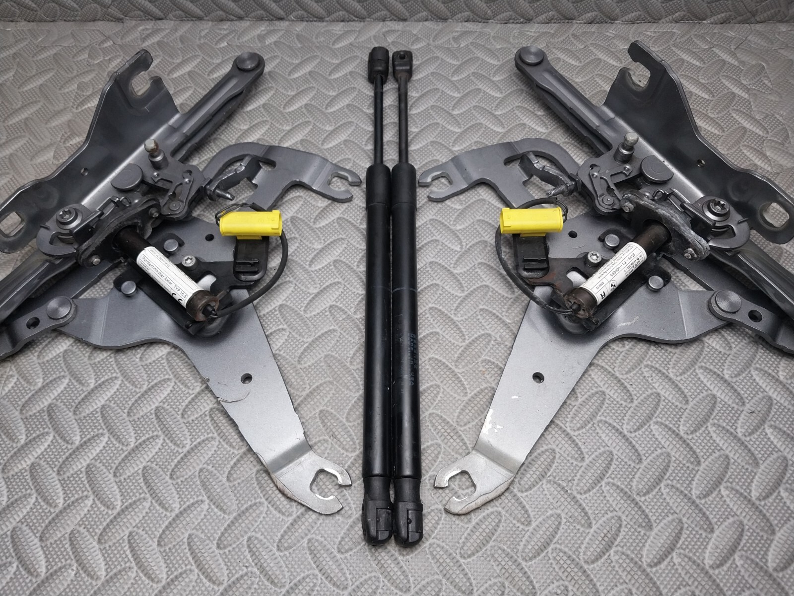 Bmw X5 F15 X6 F16 BONNET HINGES PEDESTRIAN ACTUATORS | eBay